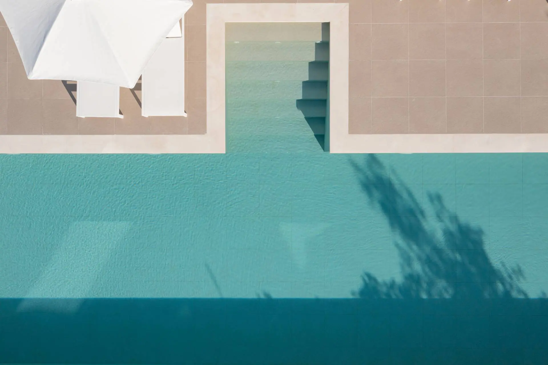 About Us - Mezzo Mezzo Estate